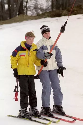 Prins Harry en Zara Phillips in Klosters 1998