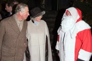 Tus Tub Vaj Ntxwv ntawm Wales Duchess ntawm Cornwall thiab Leej Txiv Christmas hauv 2012