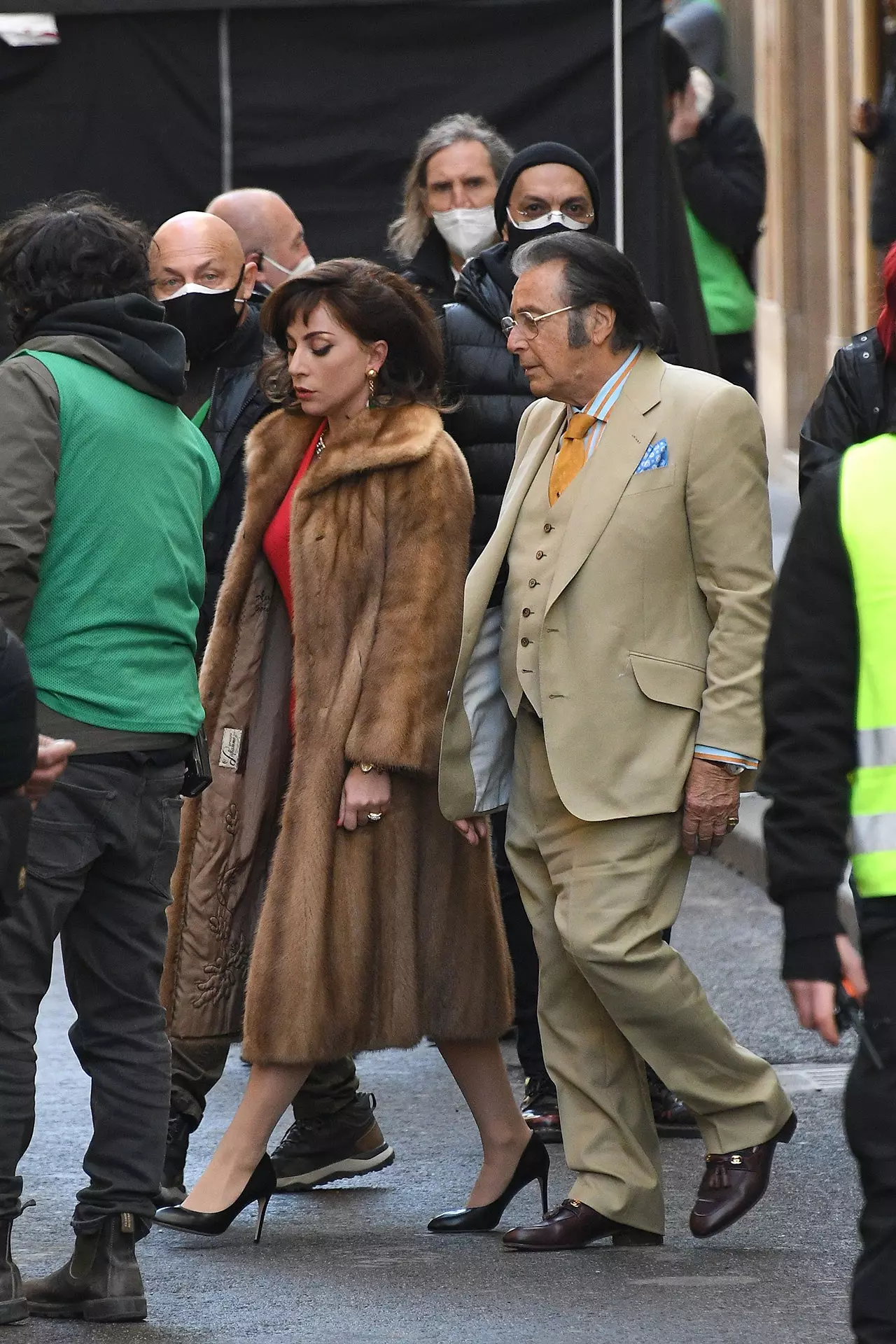 Lady Gaga ug Al Pacino sa set