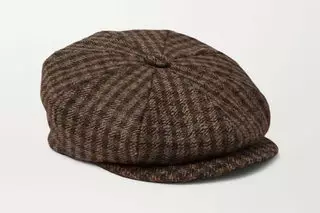 Kingsman Lock Co Hatters enyochala wooltweed flat okpu 135 naanị maka Mr Porter nke tonal aja aja nke ejiri mara mma emebere ya.