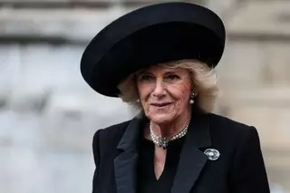 Ang Duchess of Cornwall Isang lubos na kasangkot na miyembro ng pamilya Camilla Philips manugang na babae ay isang pangunahing senior...