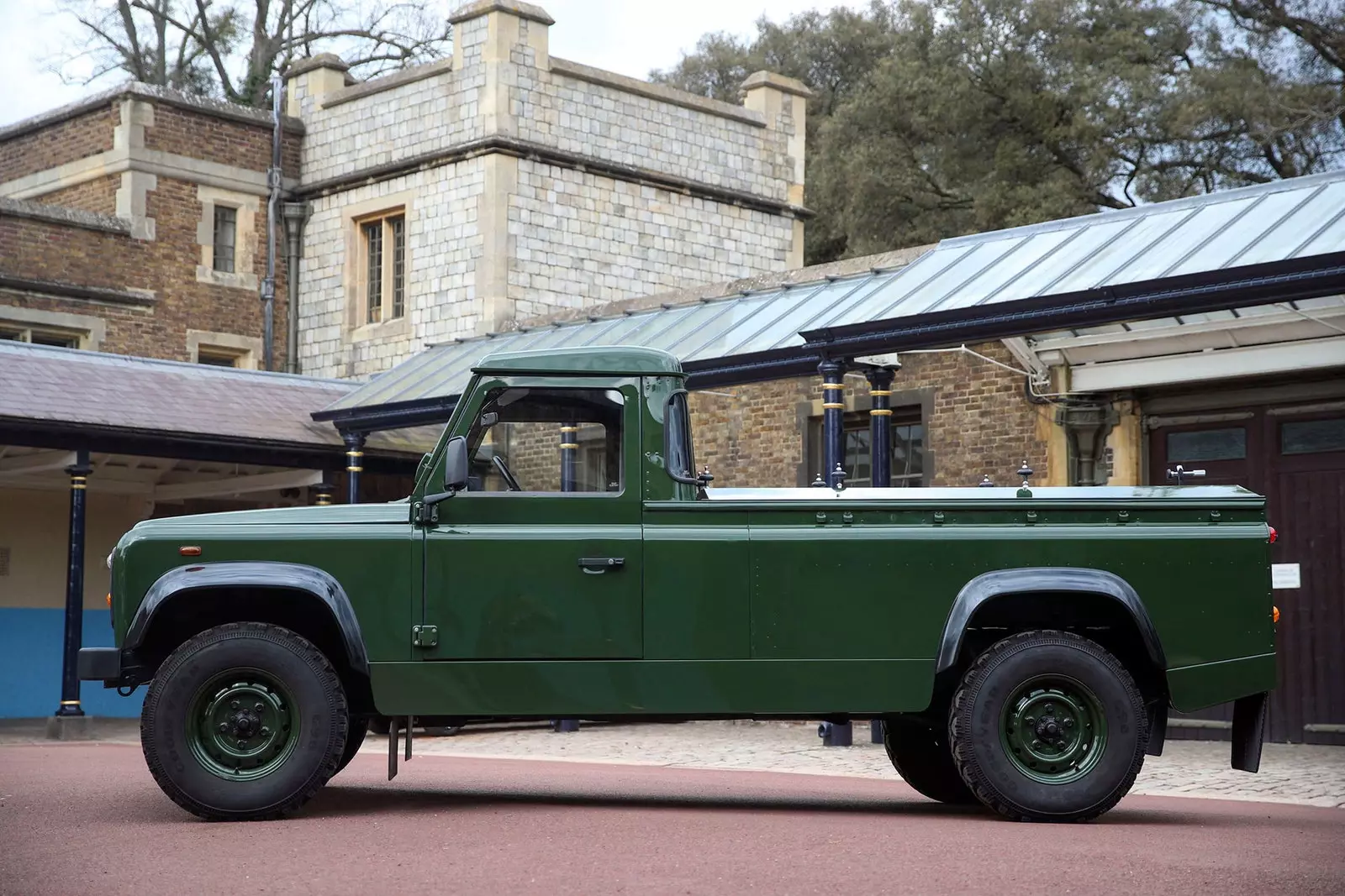 Изготовленный на заказ Land Rover Defender TDS 130