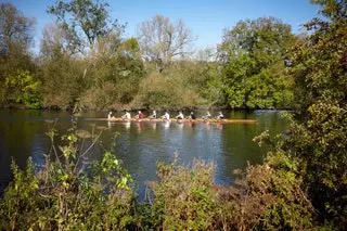 Pangbourne Berkshire Etwas außerhalb von London liegt das hübsche Dorf Pangbourne ein paar Meilen flussaufwärts...