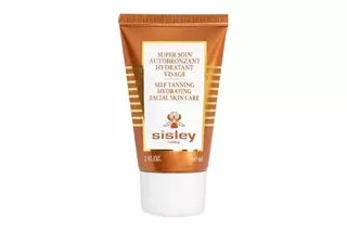 Sisley 的 Self Tanning Hydrating Facial Skin Care 100 一種頹廢的選擇，融合了芙蓉花提取物，溫和...