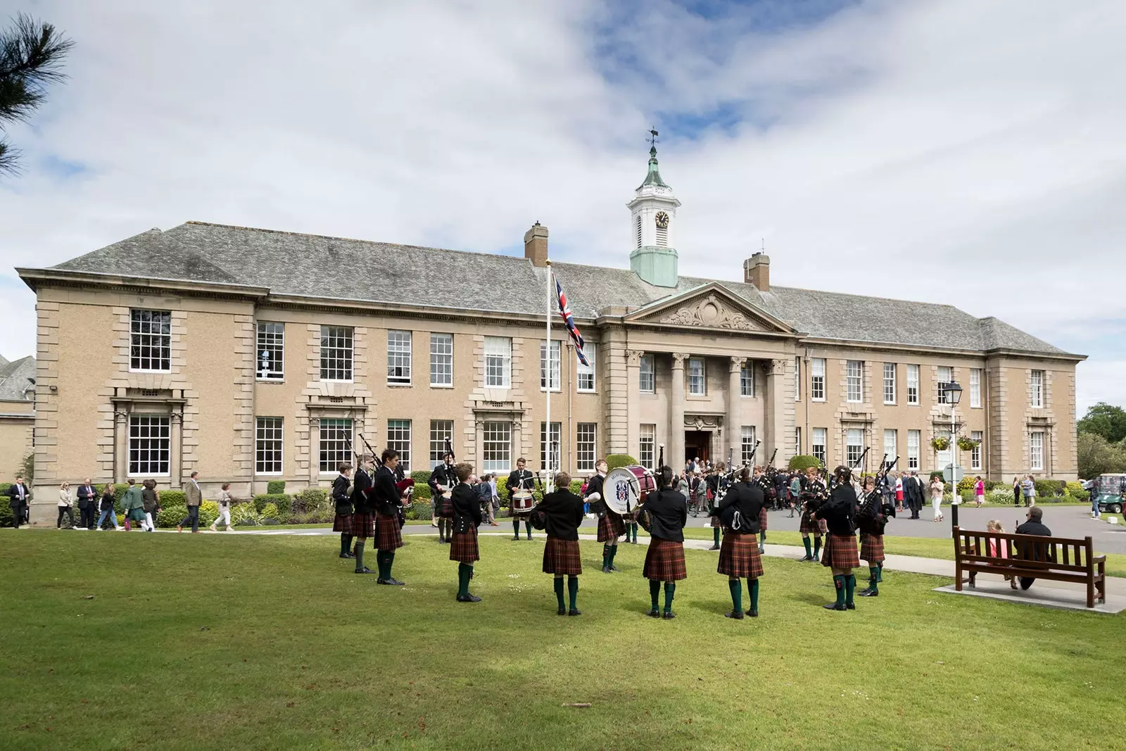 Merchiston Public School Fooie Resultate 2022 Tatler Schools Guide