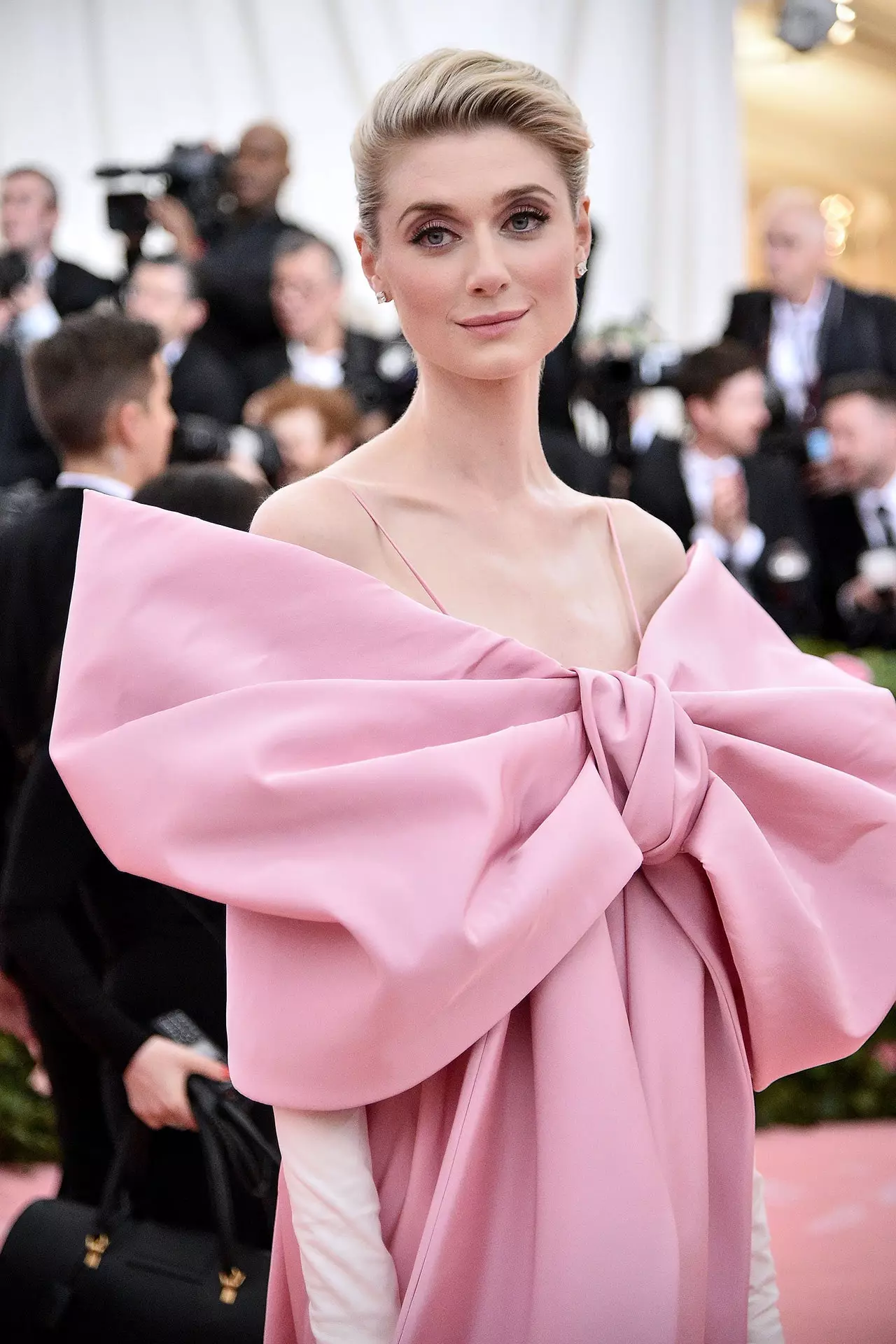 Elizabeth Debicki ayaa la ciyaari doonta Diana