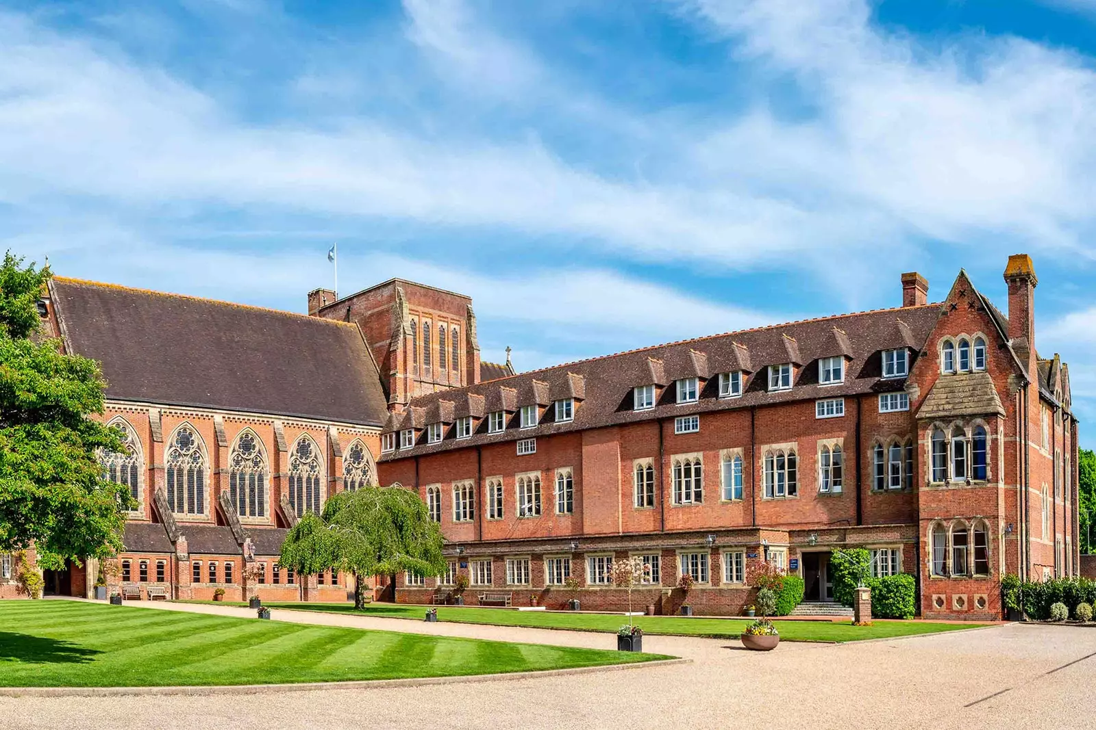 Ardingly College opinber skólagjöld Niðurstöður 2022 Tatler Schools Guide