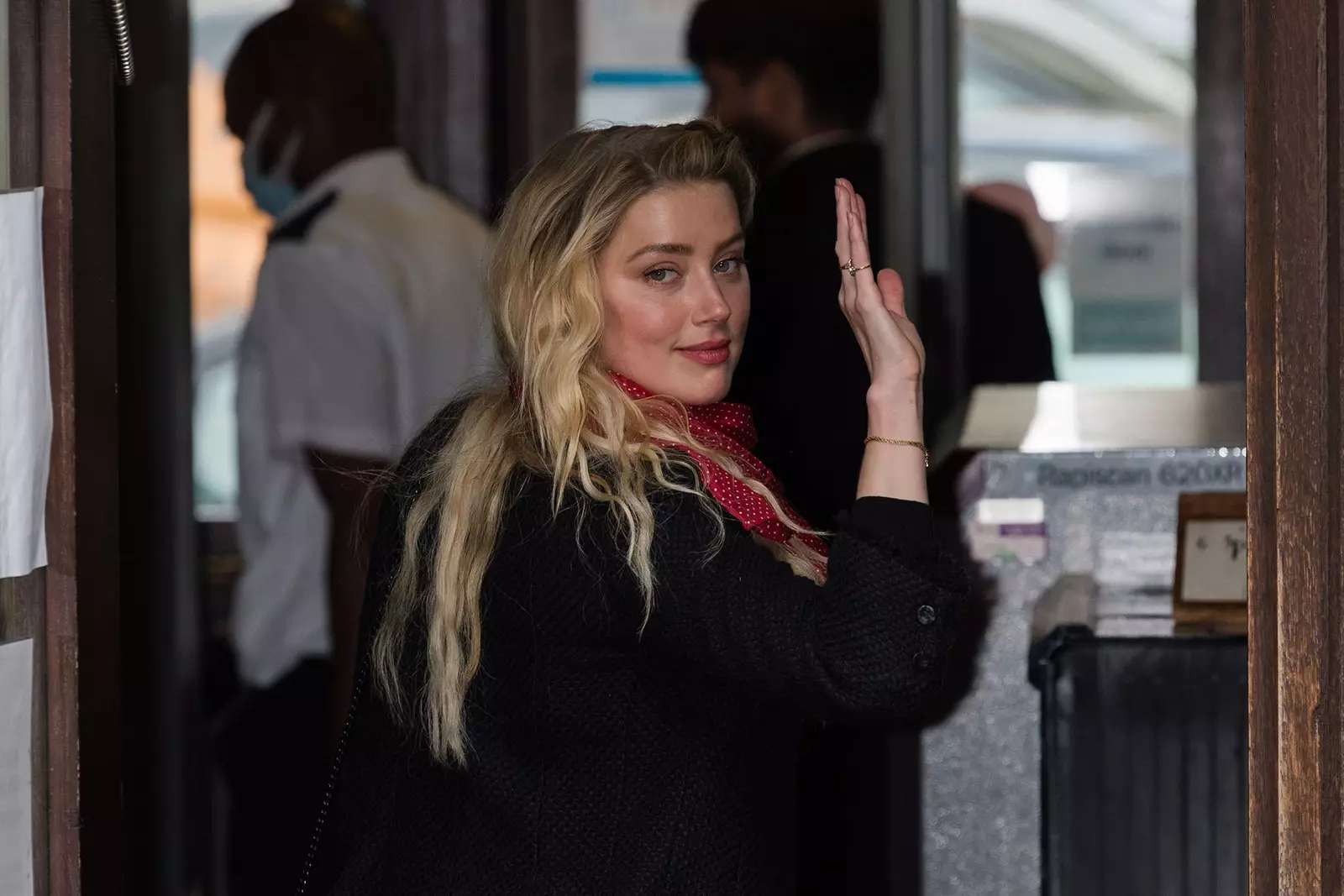 Amber Heard arriveert op dag 13 van het proces