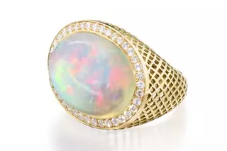 ‘Cabochon opal ring sa 18k gold 11650 raygriffiths.com