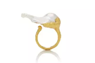 Ring €650 Pacharee dan