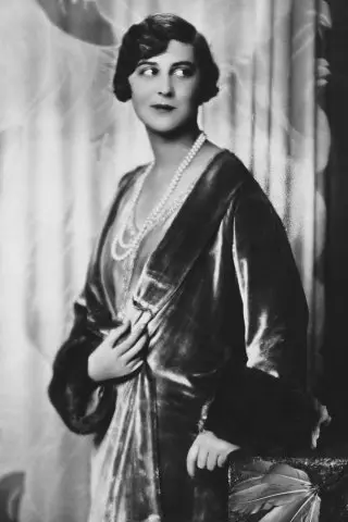 Princess Marina o Eleni ma Tenimaka