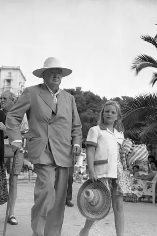 Winston Churchill na pragtige Europese plekke Churchill was nog 'n eerste minister wat sy vakansie gehou het ...