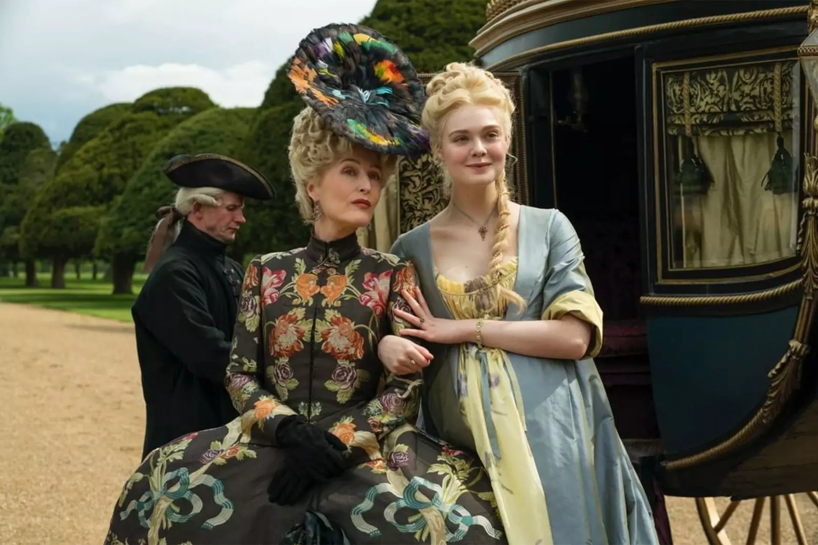 Gillian Anderson ma Elle Fanning