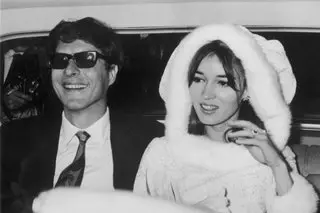 John Paul Getty Jr nrog Talitha tom qab lawv tshoob ntawm Capitol Hall hauv Rome xyoo 1966