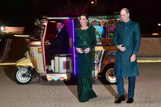 Die hertogin van Cambridge het in vloerlengte bosgroen geskitter Jenny Packham en prins William was nie een wat die...