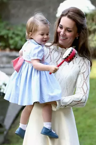 Princess Charlotte na Duchess nke Cambridge na Canada 2016