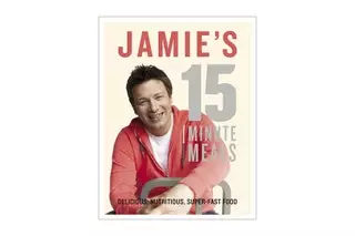 Jamies 15 Minute Meals by Jamie Oliver Κλασικό Jamie Oliver που μας κάνει τη ζωή στην κουζίνα γρήγορη και εύκολη με το...