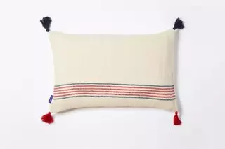 The Conran Shop Handloom Woven Stripe Cushion Cover màu đỏ 65conranshop.co.uk