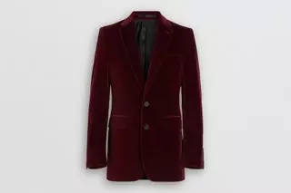 Rengê herî spehî yê ku bi şikilkî tê birîn. Bê guman hûn ê êvarê jimareyek xweş bibirrin. Burberry burgundy...