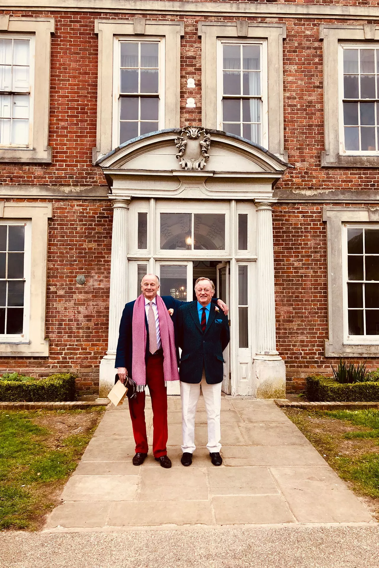 Simon Parker Bowles และ Brigadier Andrew Parker Bowles ที่ Forty Hall