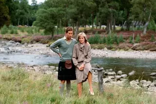 O príncipe Carlos e a princesa Diana de lúa de mel en Balmoral.