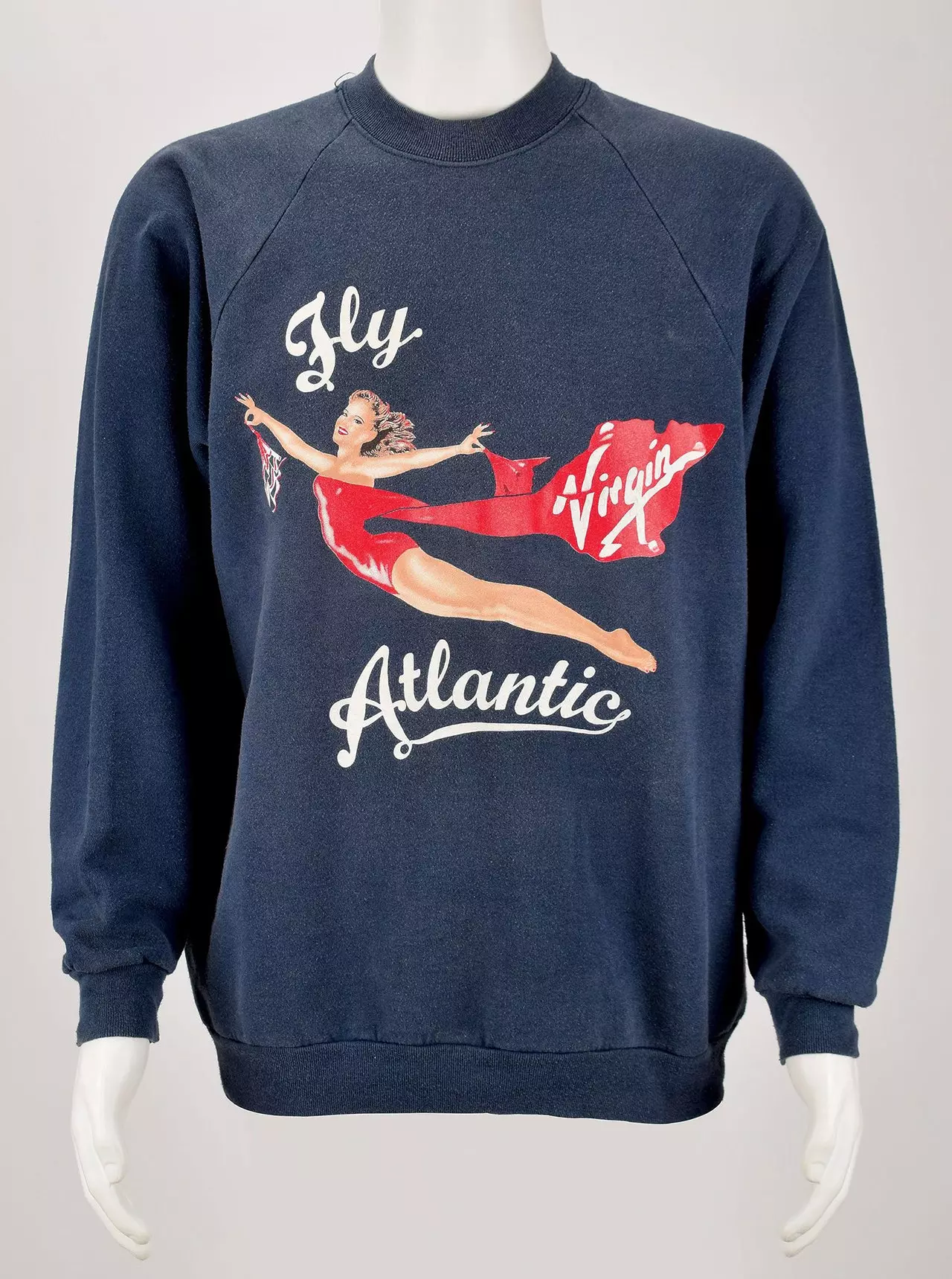 Sweatshirt anayopenda ya Diana Princess wa Wales inauzwa 43000 kwenye mnada