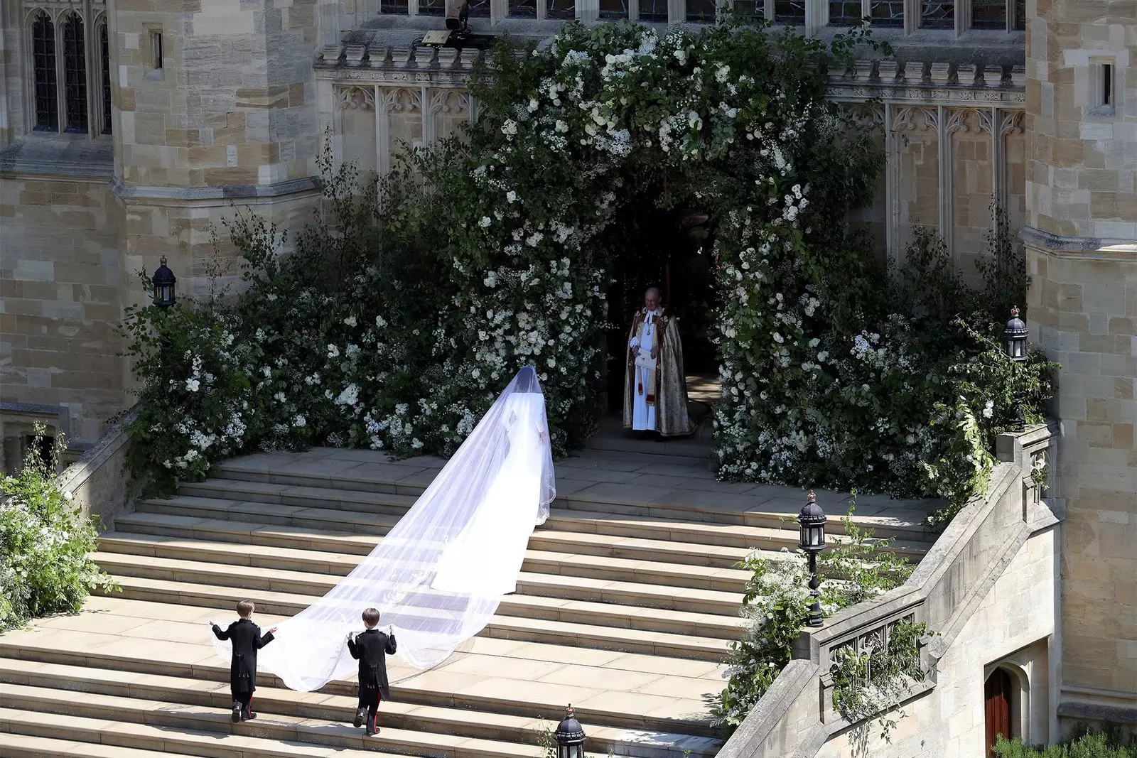 Clare Waight Keller Desainer gaun pengantin Meghan Markle