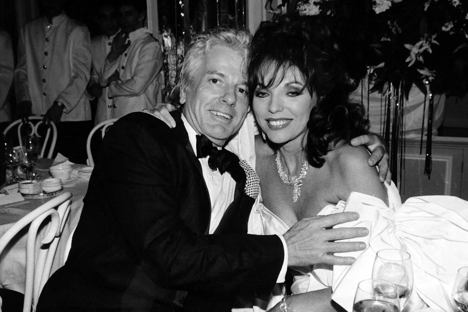 Dame Joan Collins และ Nicky Haslam