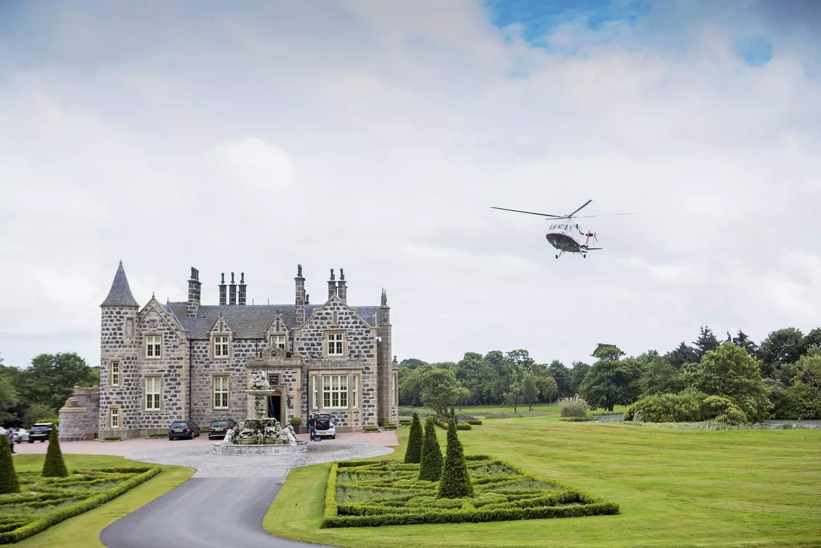 Donald Trump's Scottish Hotel Menie Estate tshuaj xyuas