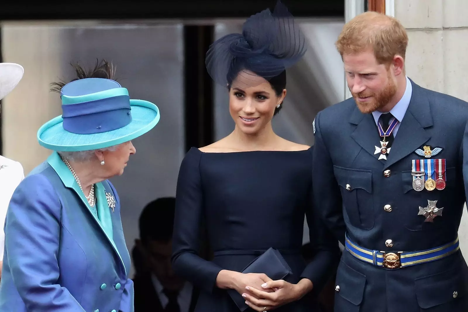 Ratu bersama Duchess dan Duke of Sussex