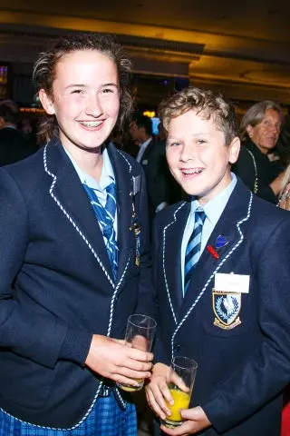 Ella Woolhouse dan Alex Johnson