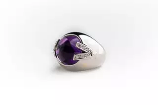 KNIGHTSBRIDGE ROCKS Vintage Versace amethyst cabochon chena mhete yegoridhe ine madhaimani c.1980s 2600 knightsbridgerocks.com