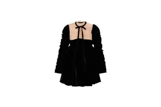 Khaite Ann Tiedtailed Ruched Velvet and Tulle Mini Dress 1860 netaporter.com ખાઈટેસ રુચ સાથે ગ્લેમરને રેમ્પ અપ કરો...