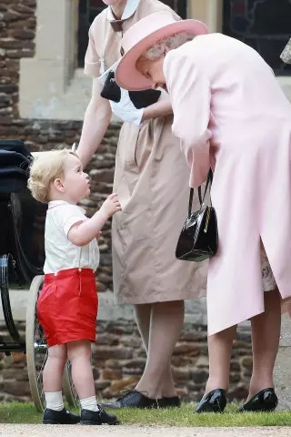 Prince George na Queen