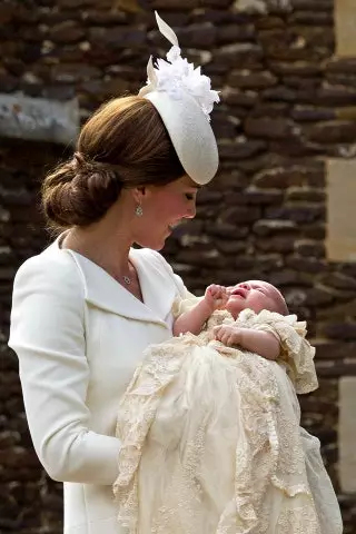 Duchess of Cambridge û Princess Charlotte