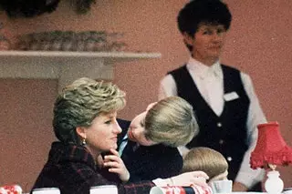 Ang Princess of Wales ug Prince William 1990