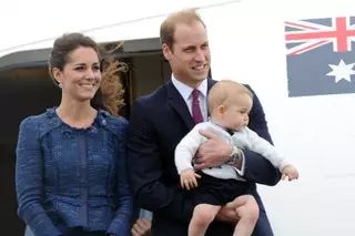 The Duchess of Cambridge The Duke of Cambridge ແລະ Prince George of Cambridge