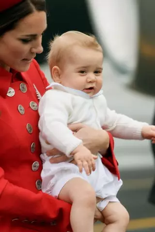 Duchess of Cambridge ແລະ Prince George of Cambridge