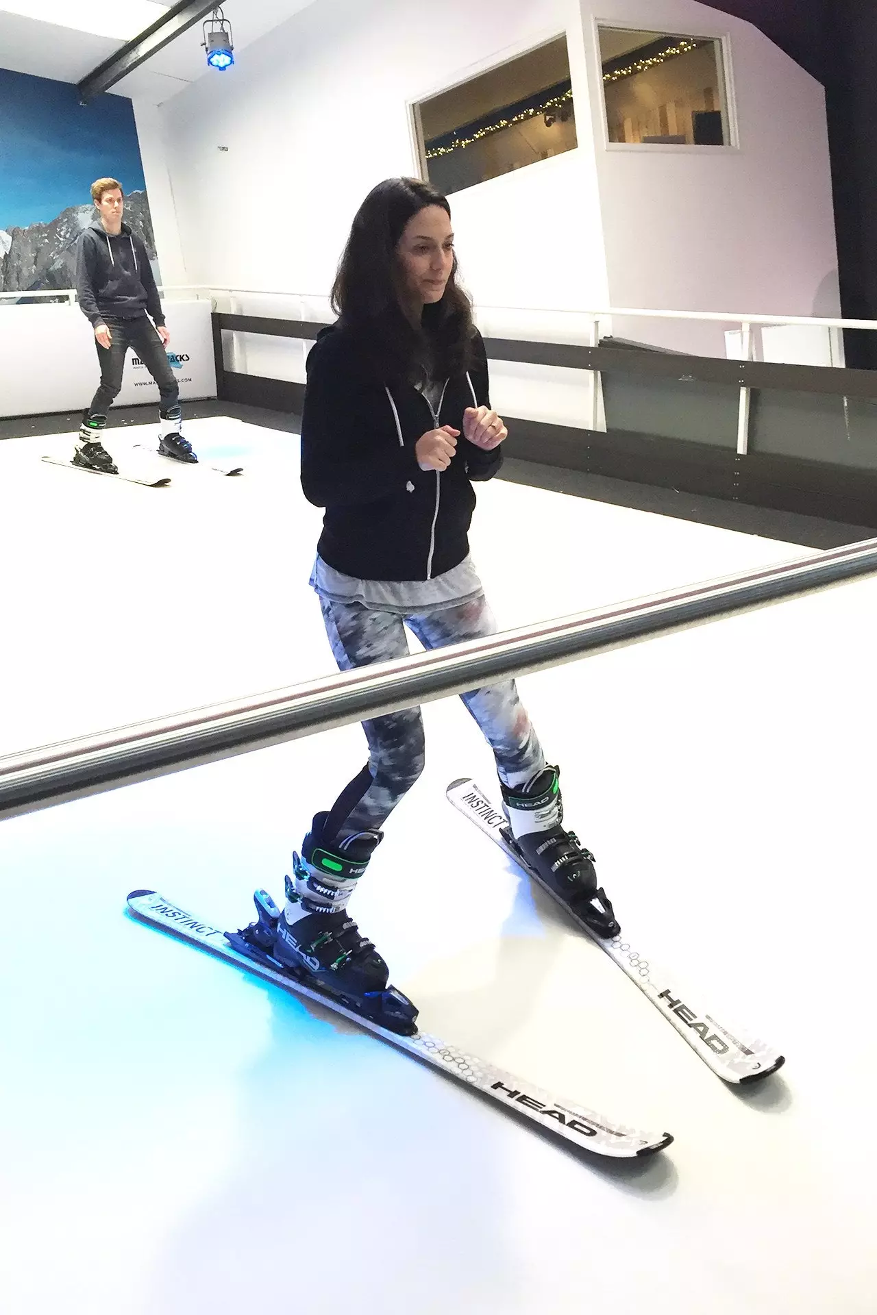 ChelSki wou Dir Ski zu London Indoor Ski Hang übt London léiert wéi Dir Ski UK