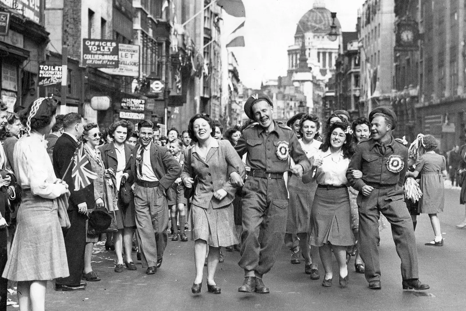 Célébrations VE sur Fleet Street à Londres