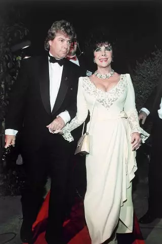 Elizabeth Taylor en Larry Fortensky 1991 Nadat sy agt keer getroud was, het die aktrise Elizabeth Taylor...