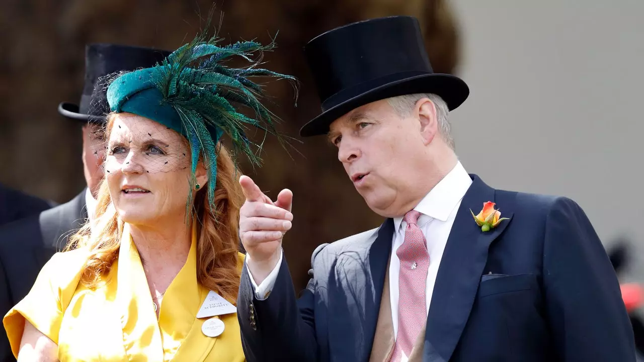 บ้าน Berkshire เก่าของ Prince Andrew ถูกแทนที่ด้วยคฤหาสน์สุดทันสมัย