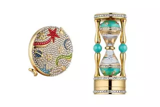 Este Lauder Celestial Dreams Compact 200 Jeweled Hourglass Solid Perfume 350 ambos na tenda de Harrods