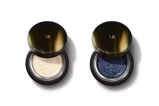 Victoria Beckham Beauty Lid Luster en rubio 28 victoriabeckhambeauty.com Beauty Lid Luster en Midnight 28...