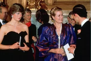 Prinzessin Grace von Monaco Obwohl Prinzessin Diana und Prinzessin Grace von Monaco aus sehr unterschiedlichen Welten kommen...