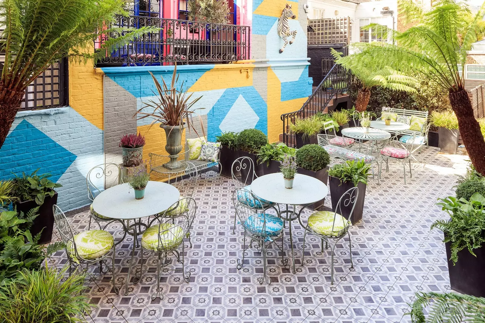 Tempat makan al fresco paling apik ing London kanggo dipesen saiki