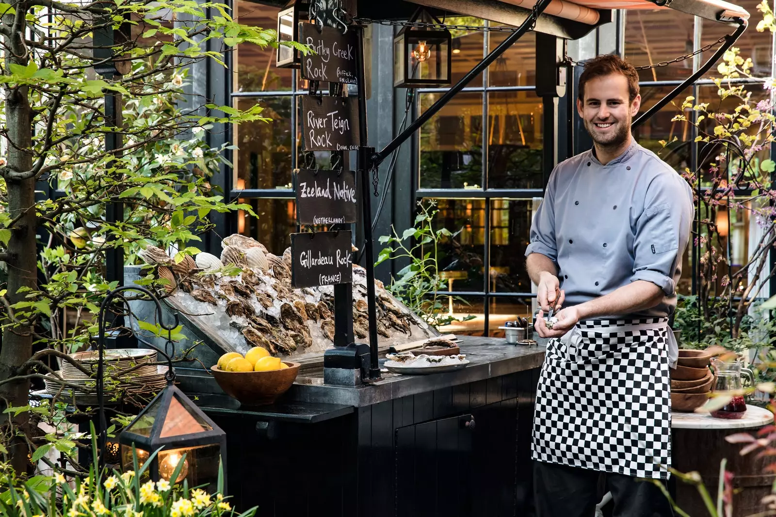 Tempat makan al fresco paling apik ing London kanggo dipesen saiki