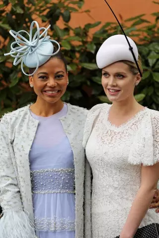 Viscountess Weymouth och Lady Kitty Spencer 2019