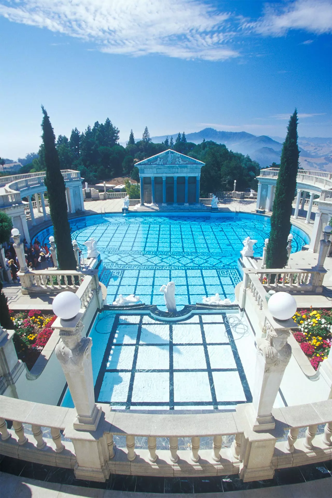 Dimbwi la Neptune huko Hearst Castle California