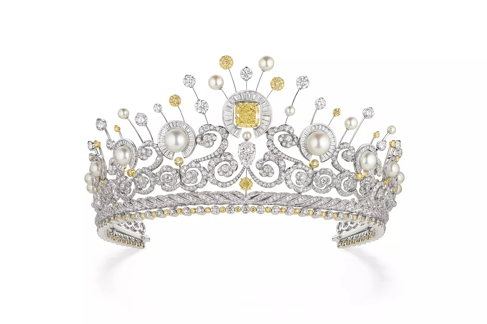 Chaumet 'Lumieres Celestes' tiara ka khauta e tšoeu le khauta e mosehla e nang le litaemane tse mosehla litaemane tse tšoeu le liperela ka Chaumet